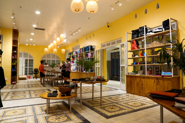 វត្ថុអនុស្សាវរីយ៍ បង្ហាញពីវប្បធម៌ អរិយធម៌ និងអត្តសញ្ញាណជាតិច្រើនប្រភេទ ...