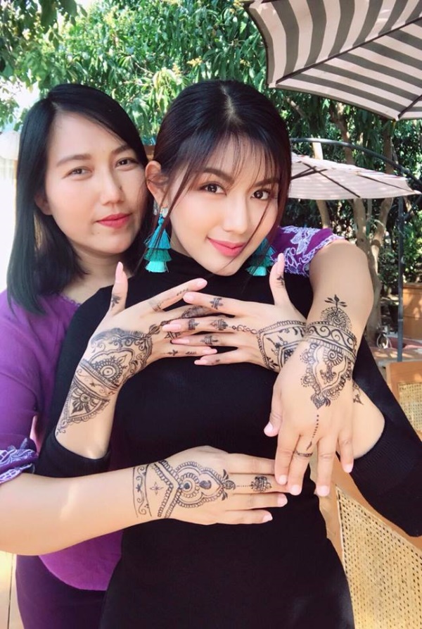 ပြည့်စုံတဲ့ဘဝကိုပိုင်ဆိုင်ထားရပေမယ့် မိဘတွေကြားမှာမြေစာပင်ဖြစ်ခဲ့ရတဲ့အက