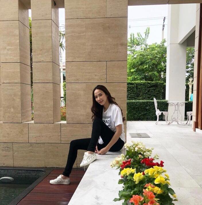 Aum Patchrapa ប្រាប់ពីមូលហេតុ ដែលមិនចូលចិត្តឲ្យភ្ញៀវមកលេងផ្ទះ - Khmerload