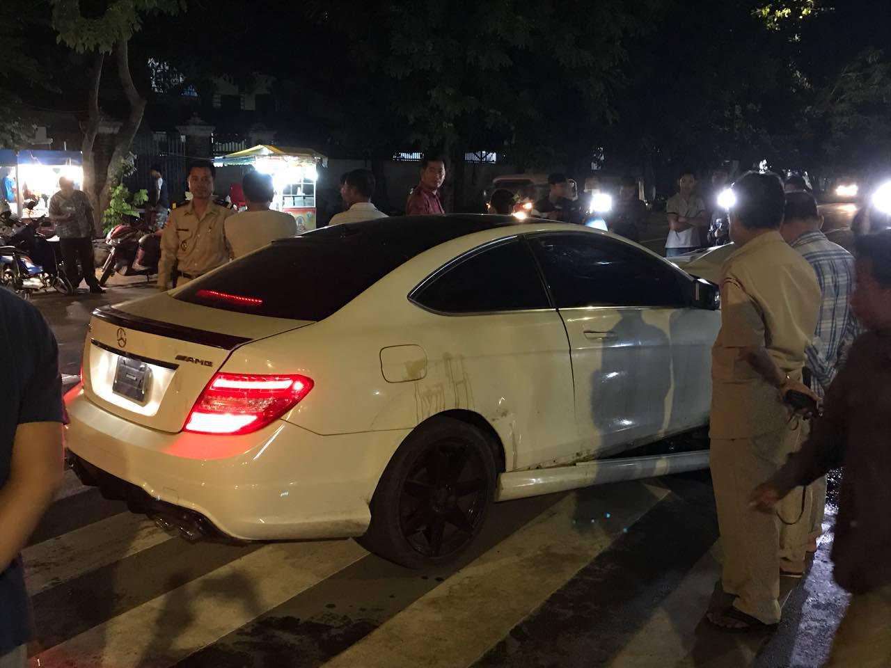 បើកបរត្រូវប្រុងប្រយ័ត្នគ្រប់វិនាទី ! បុរសម្នាក់ស្លាប់ និងម្នាក់ទៀតរបួសធ្ងន់ ...