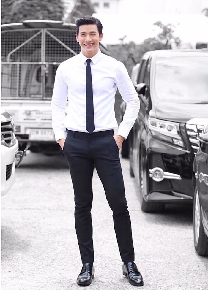 សង្ហាប៉ុណ្ណឹងដែរ បែរជាអ្នកយាម ស្មានថា DJ Push ជាអ្នកបើកឡានឲ្យគេទៅវិញ ...