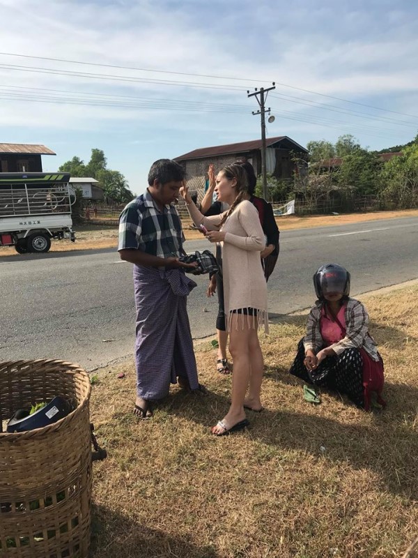 မွေးနေ့မှာ တိုက်တိုက်ဆိုင်ဆိုင် ကုသိုလ်တွေ ယူခွင့်ရလိုက်တဲ့ နွေးနွေးချစ
